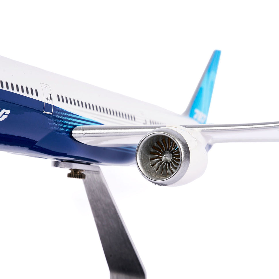 Boeing Unified 787-10 Dreamliner Plastic 1:144 Model – The Boeing Store