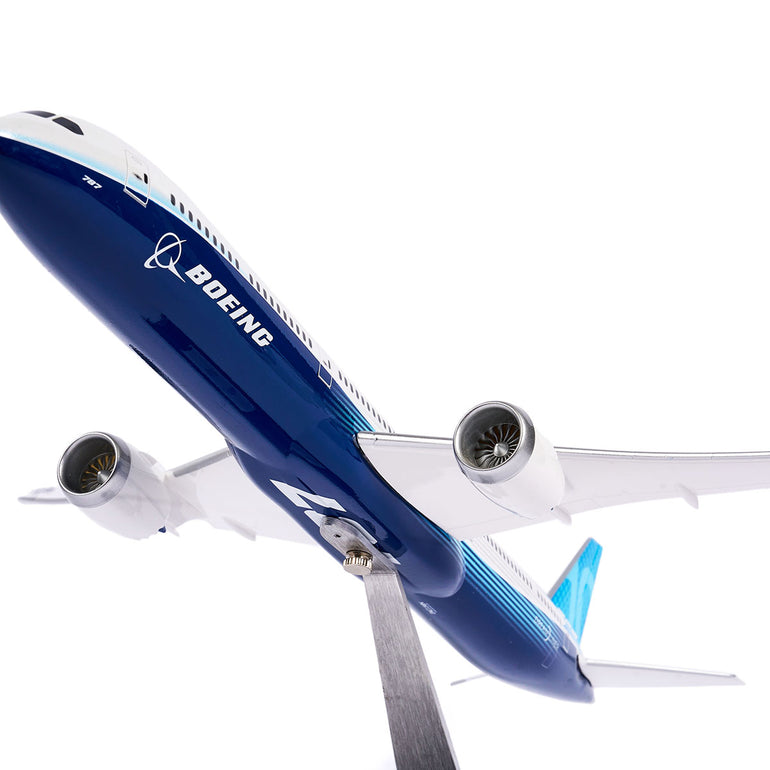 Boeing Unified 787-10 Dreamliner Plastic 1:144 Model – The Boeing Store