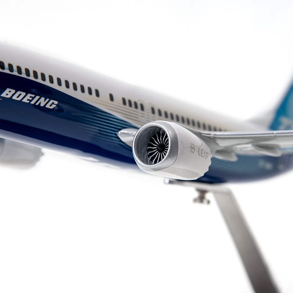 Boeing Unified 737-8 MAX Resin 1:100 Model – The Boeing Store